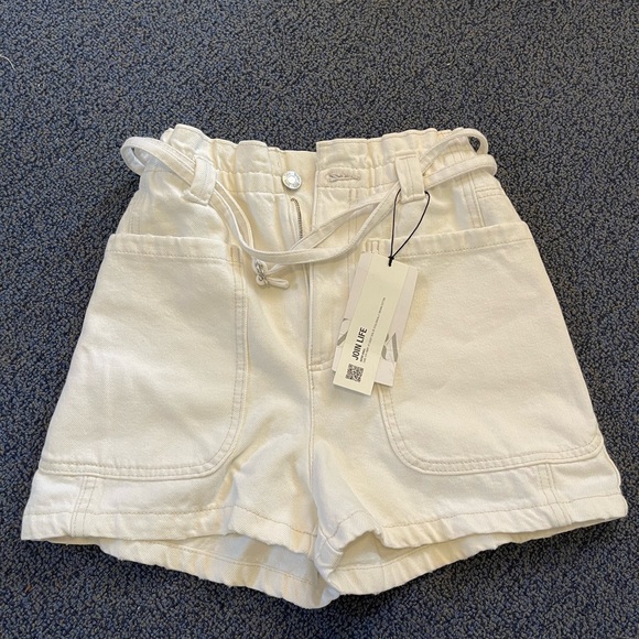 Zara | Shorts | Zara White Paper Bag Style Denim Shorts New With Tags ...